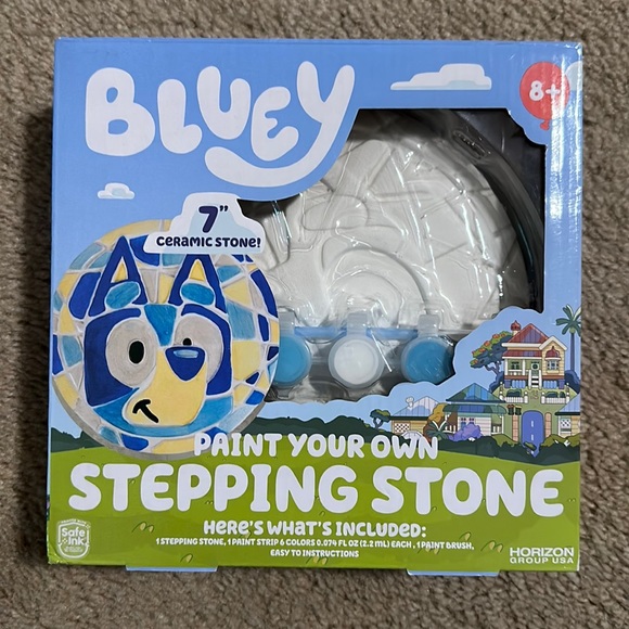 Disney | Toys | Bluey Paint Your Own Stepping Stone Paintable Stone Art ...